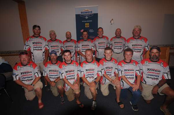 8 state teams battle on Mighty Miss - Bassmaster